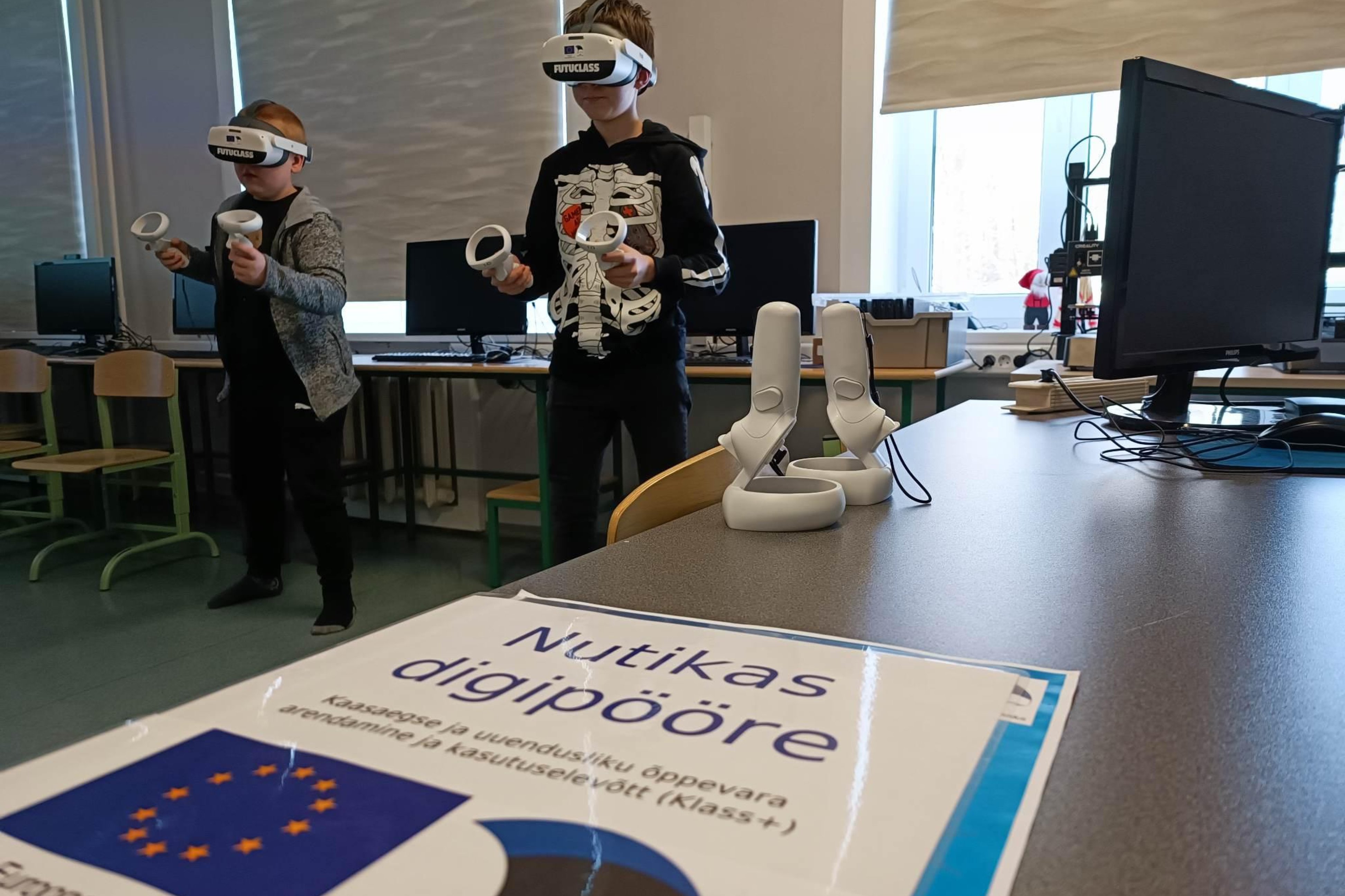 ahja_kooli_nutiopilaste_tund_vr_prillidega_2.jpg?h=4521fff0&itok=IA2c16Sc